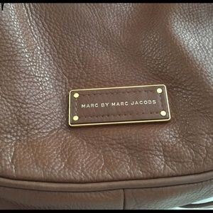 Marc By Marc Jacobs | Bags | Gorgeous Brown Marc By Marc Jacobs Handbag ...